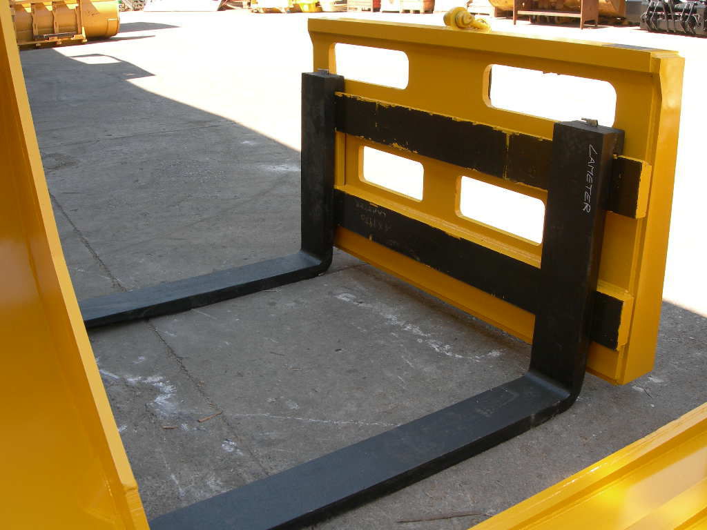 Horquilla reglable - LAMETER s.r.l. - de manipulación / para cargadora de ruedas