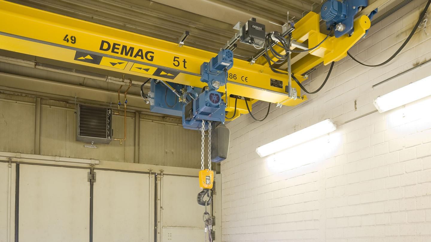Polipasto de cadena eléctrico - DC series - Demag Cranes & Components ...