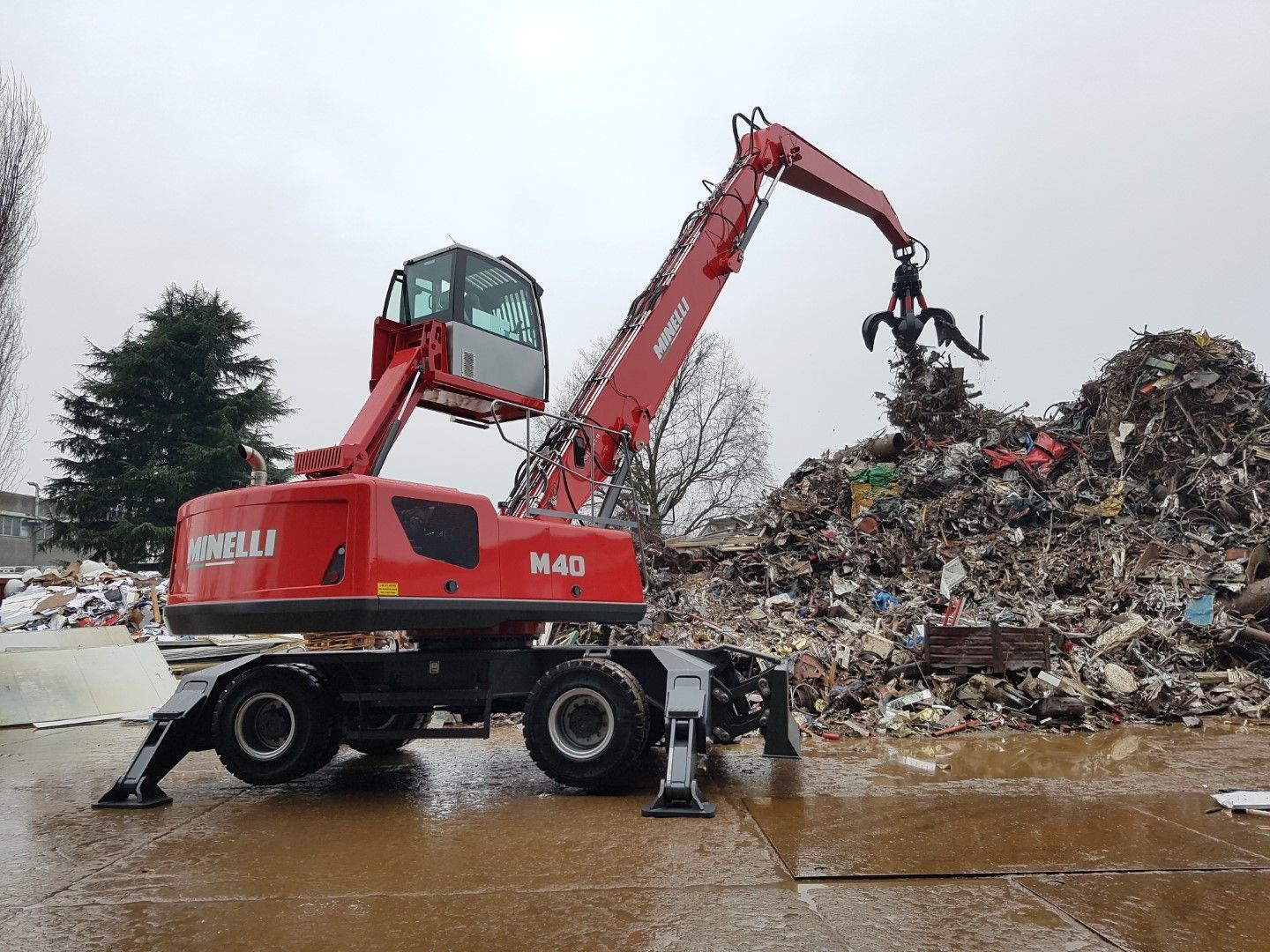 Manipuladora de materiales de ruedas - M40 - OFFICINE MINELLI SRL ...