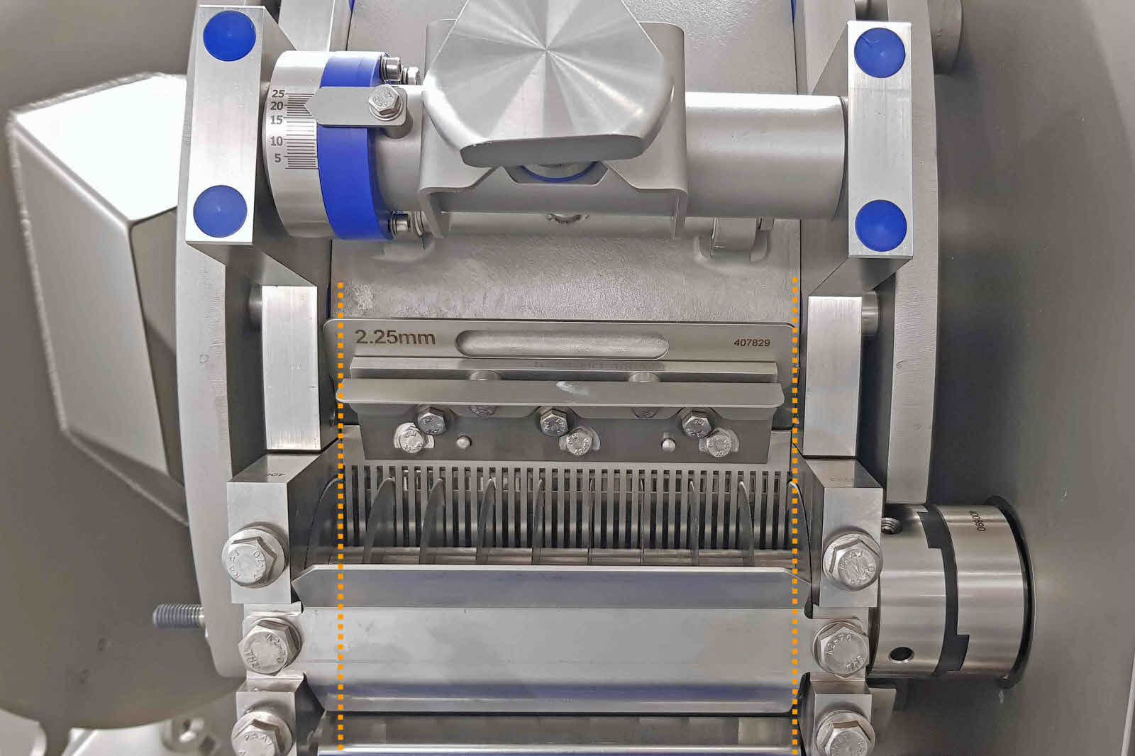 Cubicadora para verdura / de acero inoxidable - FAM Tridis 180 - FAM nv - Vídeos