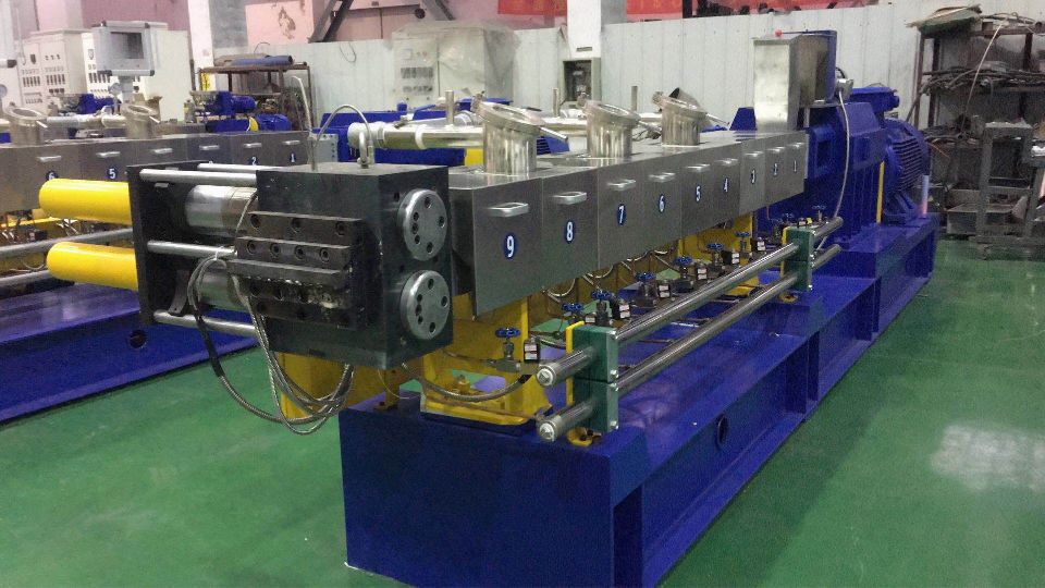 Granuladora de dos husillos - TSSK series - Suzhou Polytec Machinery Co ...