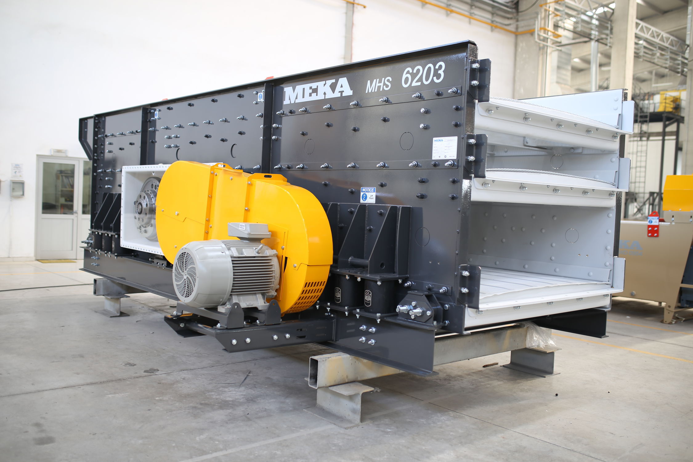 Criba vibratoria - MHS 6203 - MEKA Crushing Screening and Concrete ...