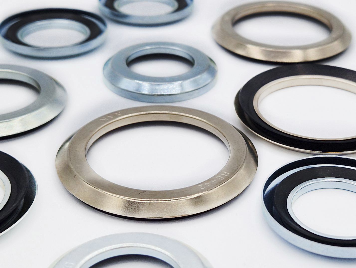 Junta de labio - 0600020070 - TECHNE - redonda / de acero inoxidable ...