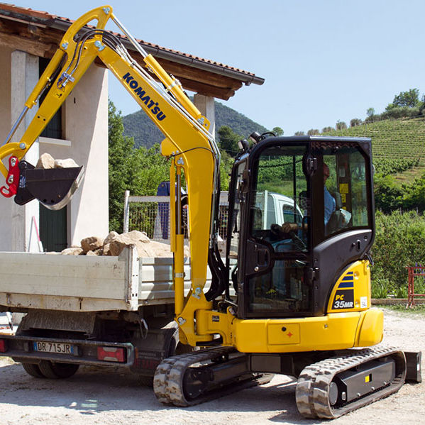 Miniexcavadora - PC35MR-5 - Komatsu Europe - con orugas / diésel / para obra de construcción