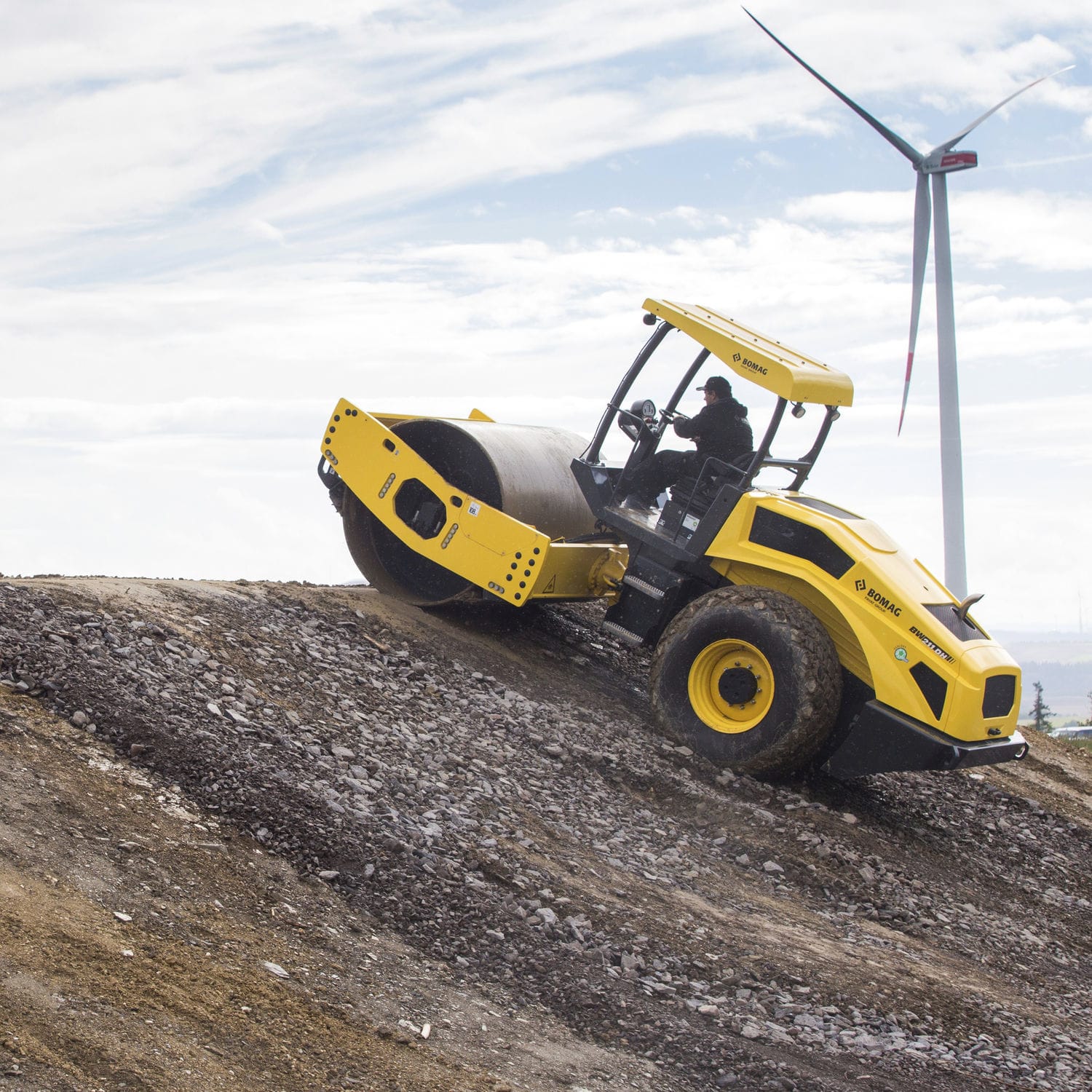 Compactador monocilindro - BW 212 DH-5 - BOMAG - articulado