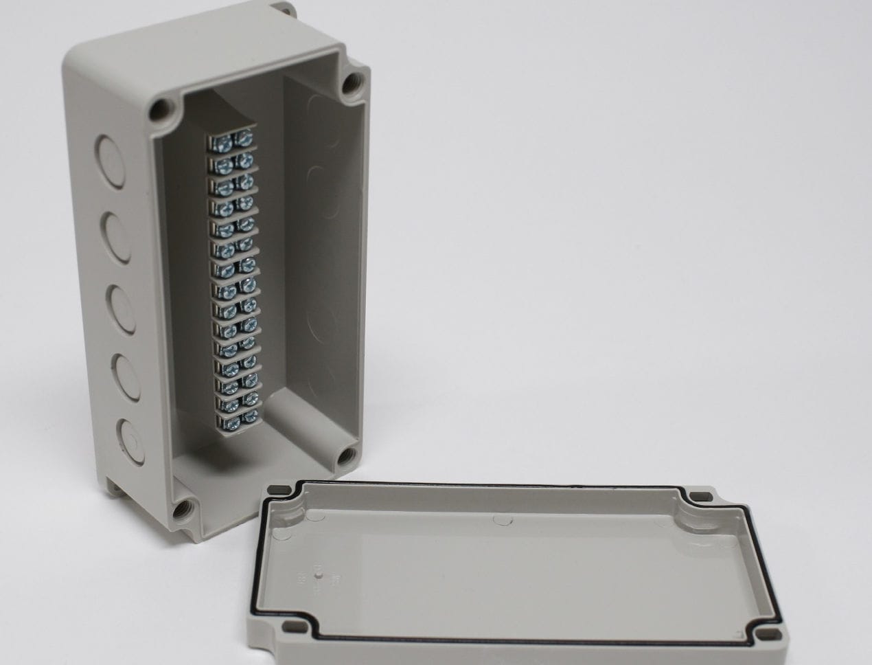 Caja de conexiones de pared - DS-PG-15P - DSE, Inc. - antipropagación de fuego / IK 10 / IP67