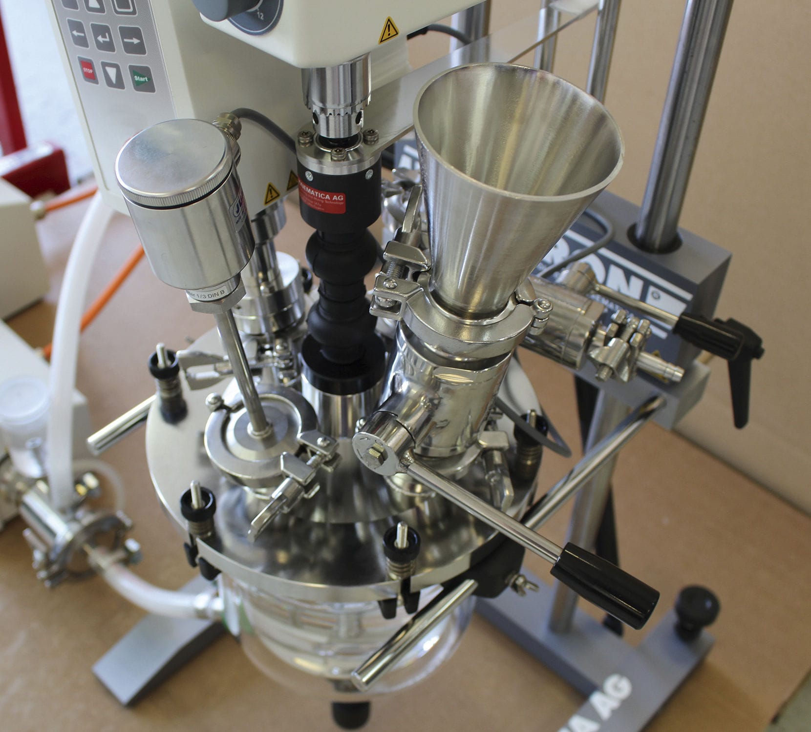 Reactor de baja presión / de laboratorio - RT 2 - KINEMATICA AG