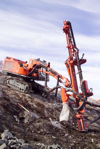 Perforadora multifunción - DX700 - Sandvik Mining and Rock Technology ...