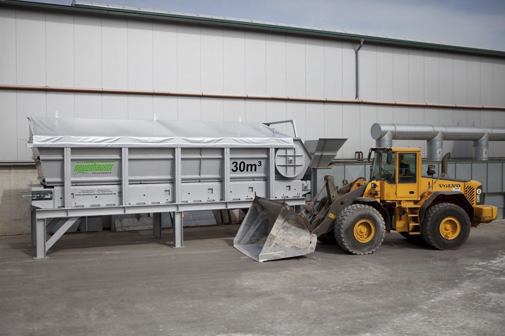 Tolva de dosificación - Neuenhauser-retec - para residuos / horizontal