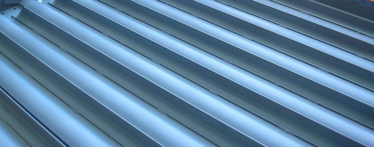 Mecanizado de metal - Reverter Industries - industrial / de tornillo