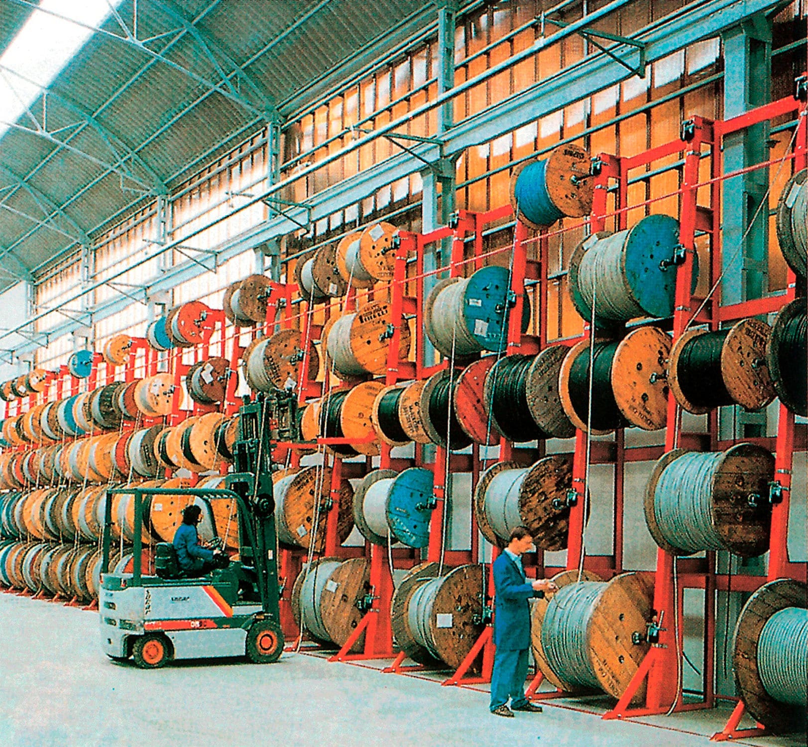 Estantería para carrete - RF8 - CABLE EQUIPEMENTS - con cierre