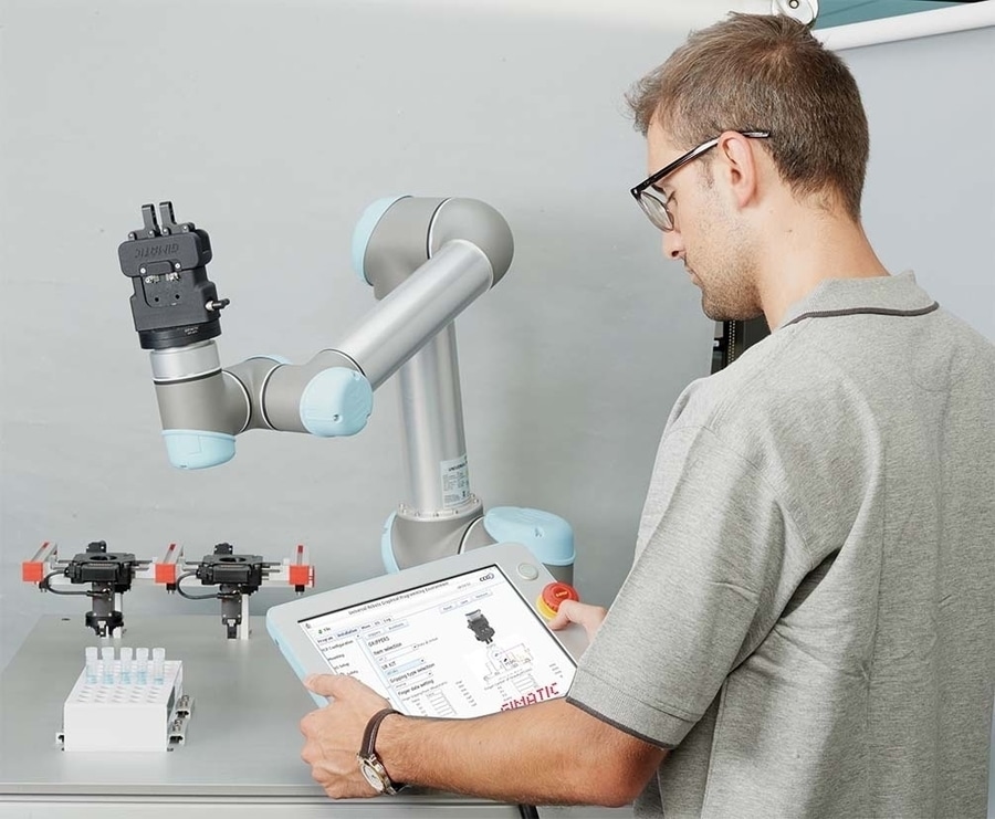 Kit Cobot Gimatic: - Via Enzo Ferrari, 25030 Roncadelle BS, Italy - GIMATIC